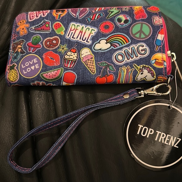 top trenz | Accessories | Top Trenz Long Zipper Wallet With Detachable ...